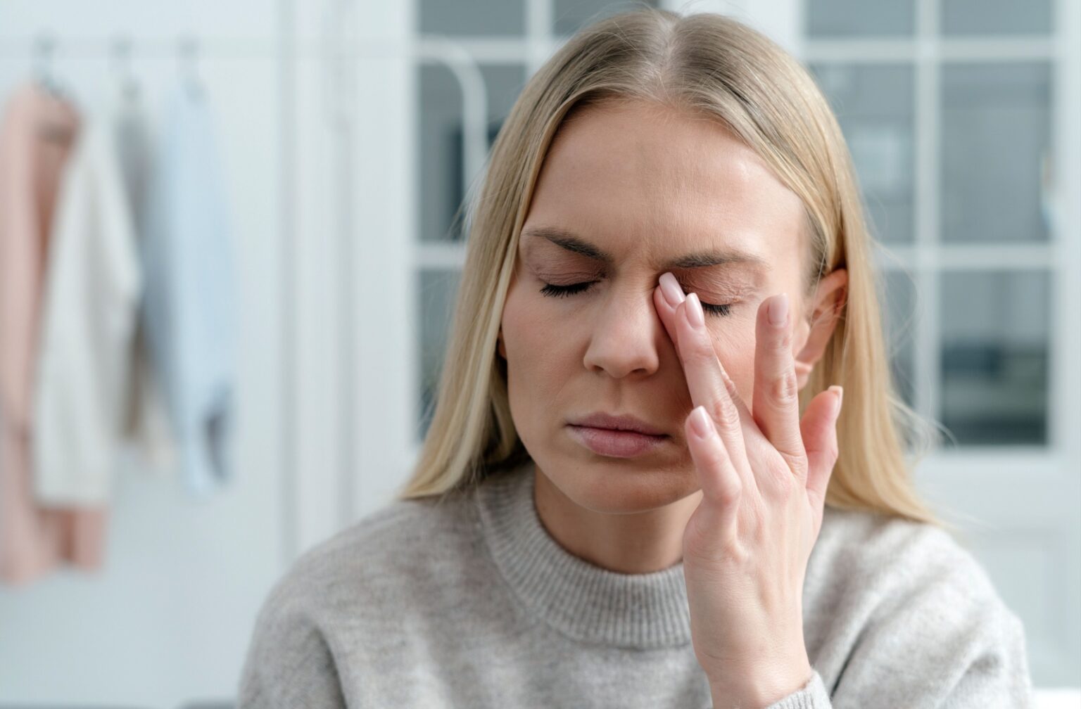 Why Am I Waking Up with Dry Eyes? 5 Tips for Relief